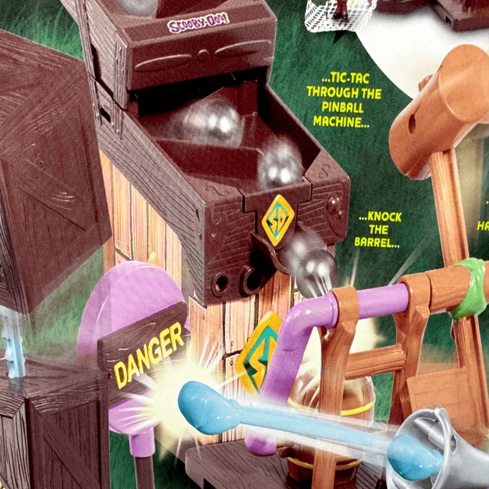 Toy. Scooby-Doo TRAP TIME MEGA TRAP Building Kit - 30+ Traps